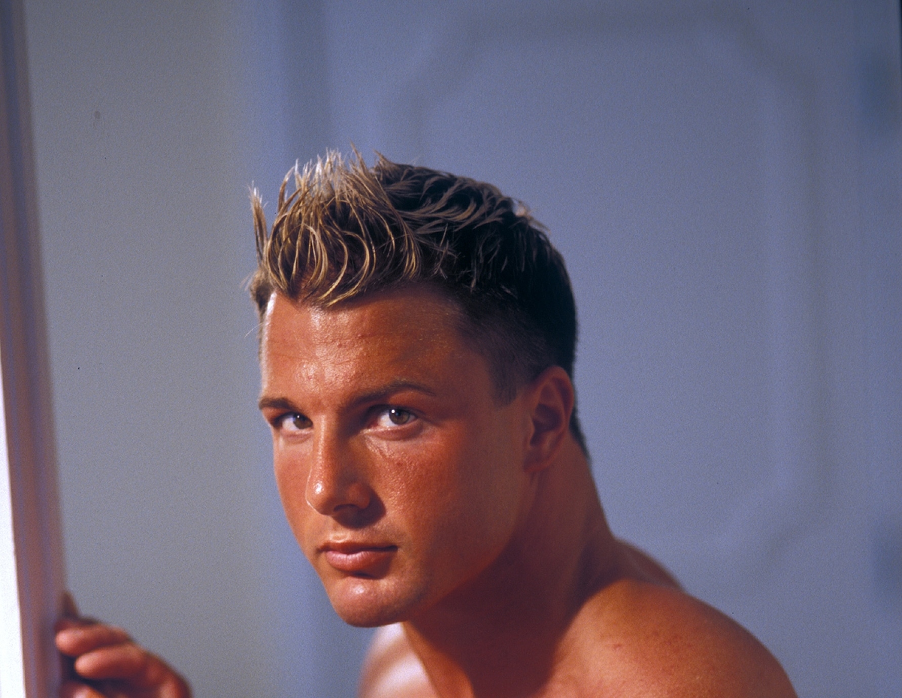 Christian Engel: Behind Closed Doors - Male Bodybuilders and Muscle ...