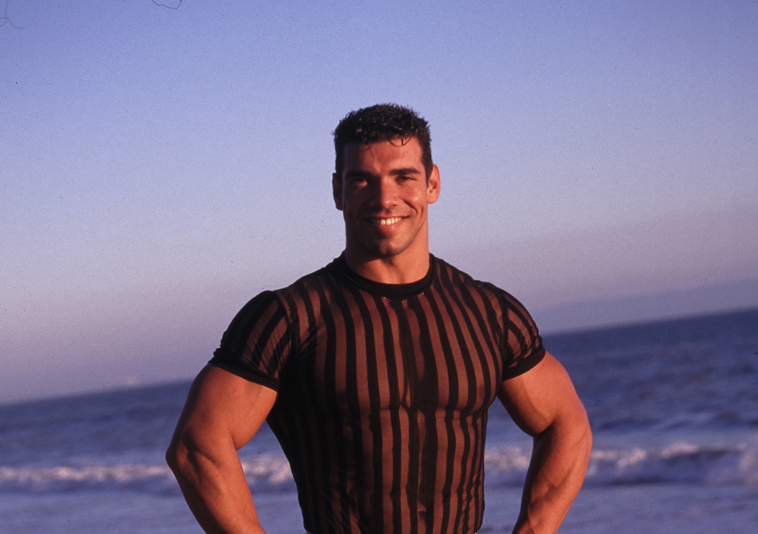 Costas Voniatis: Life is a Stage - Male Bodybuilders and Muscle Videos ...