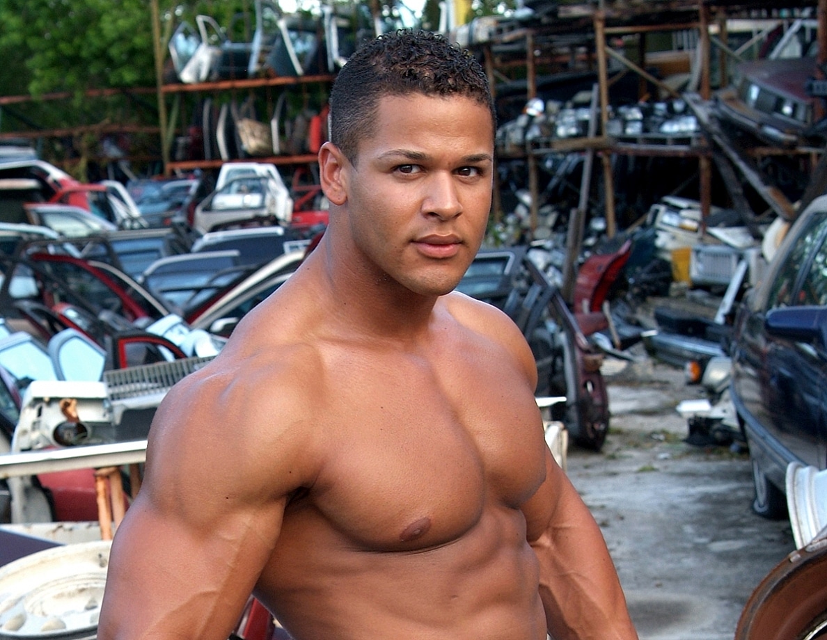 Kevin Ford at work - Male Bodybuilders and Muscle Videos at ...