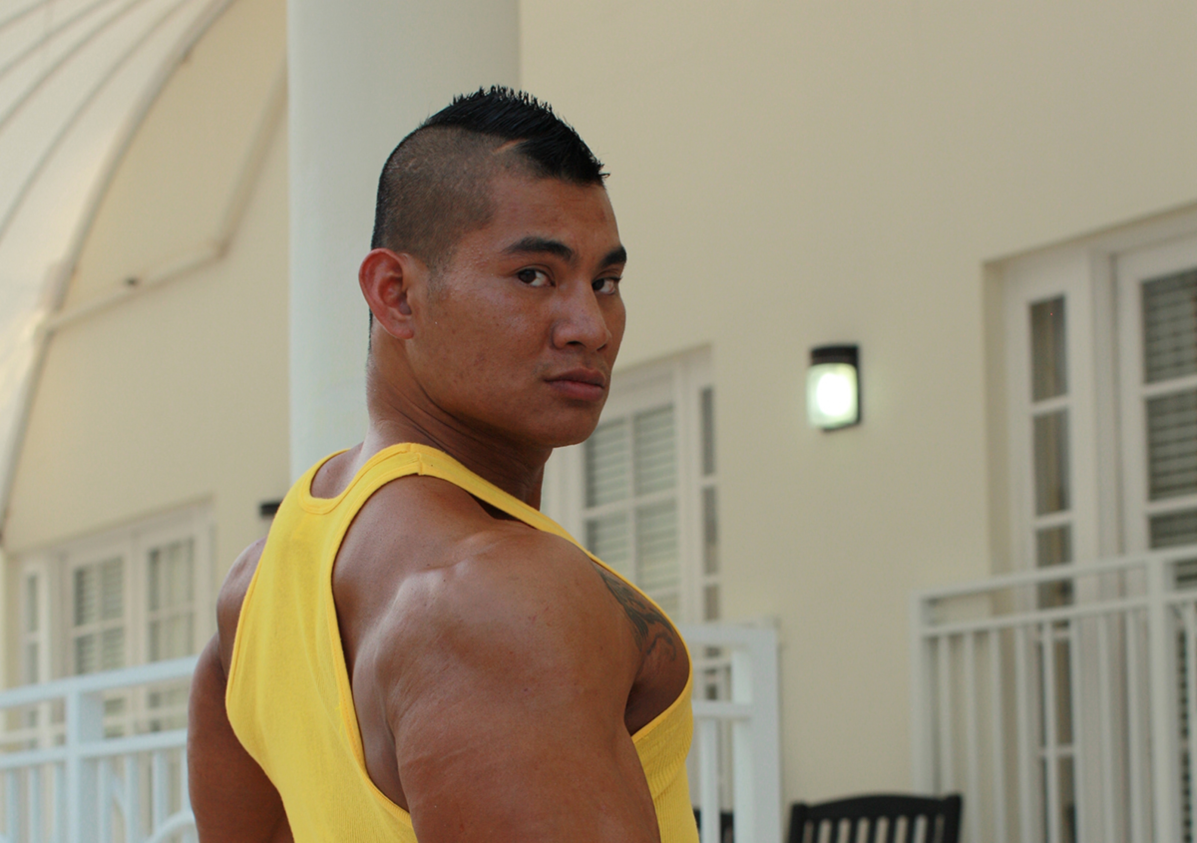 Kevin Vu: Pool Inspector - Male Bodybuilders and Muscle Videos at ...