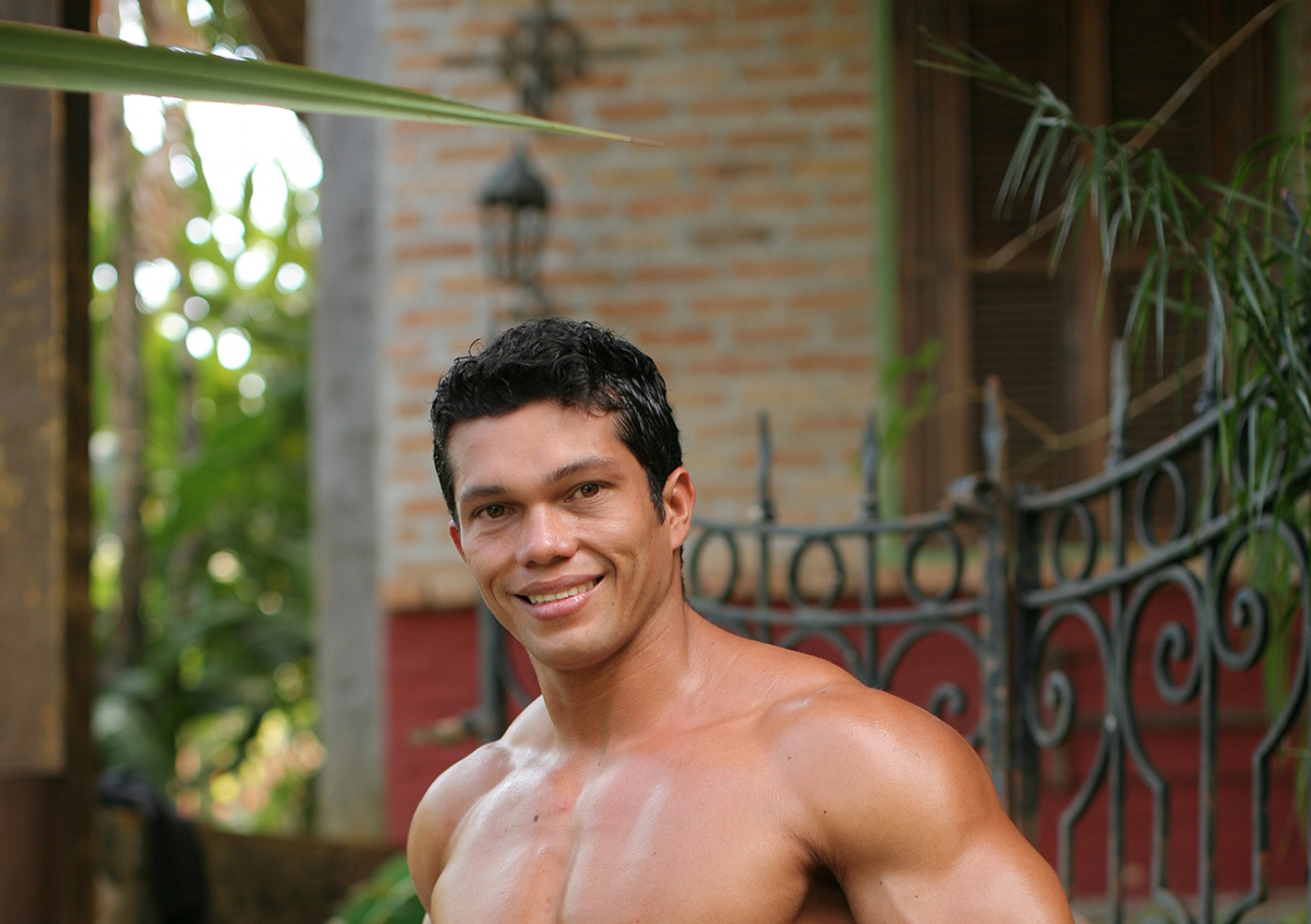 Marco Cardona: Muscle Star Born - Male Bodybuilders and Muscle Videos ...