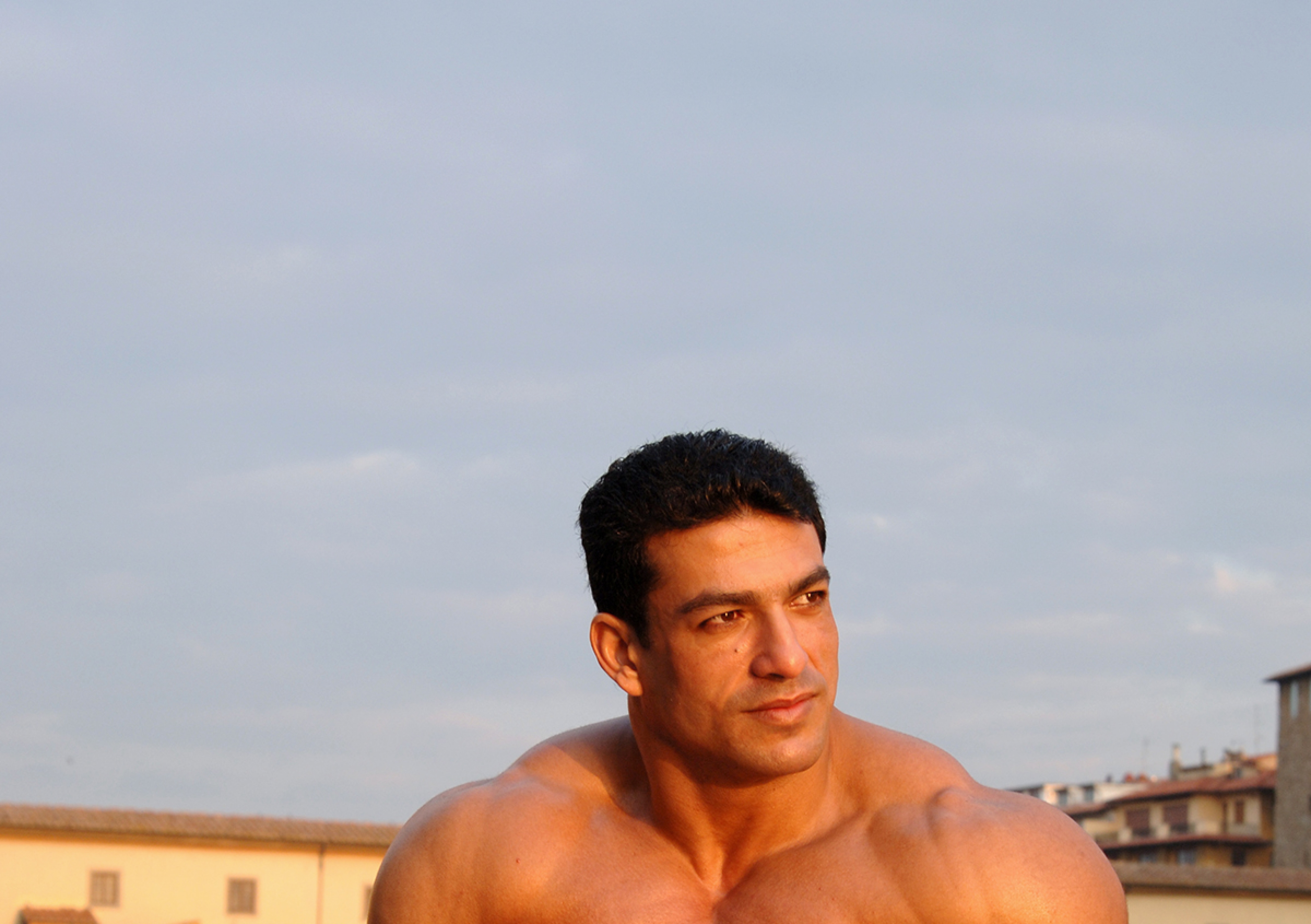 Tarek Elsetouhi near Ponte Vecchio - Male Bodybuilders and Muscle ...